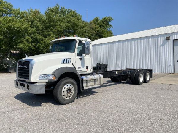 2017 MACK GRANITE GU533 C011370 - RDO Truck Centers