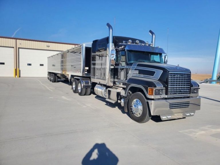 2018 MACK PINNACLE CHU613 RAWHIDE C028476 - RDO Truck Centers