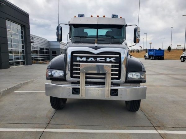 2018 MACK GRANITE GU713 C040490 - RDO Truck Centers
