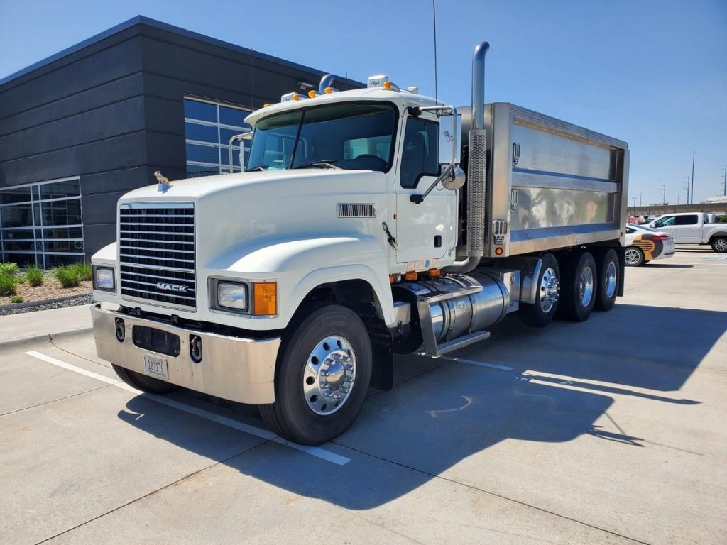 2015 MACK PINNACLE CHU613 C018722 - RDO Truck Centers
