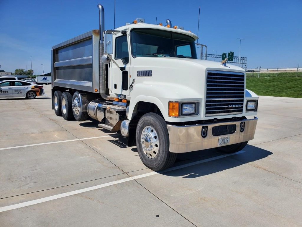 2015 MACK PINNACLE CHU613 C018722 - RDO Truck Centers