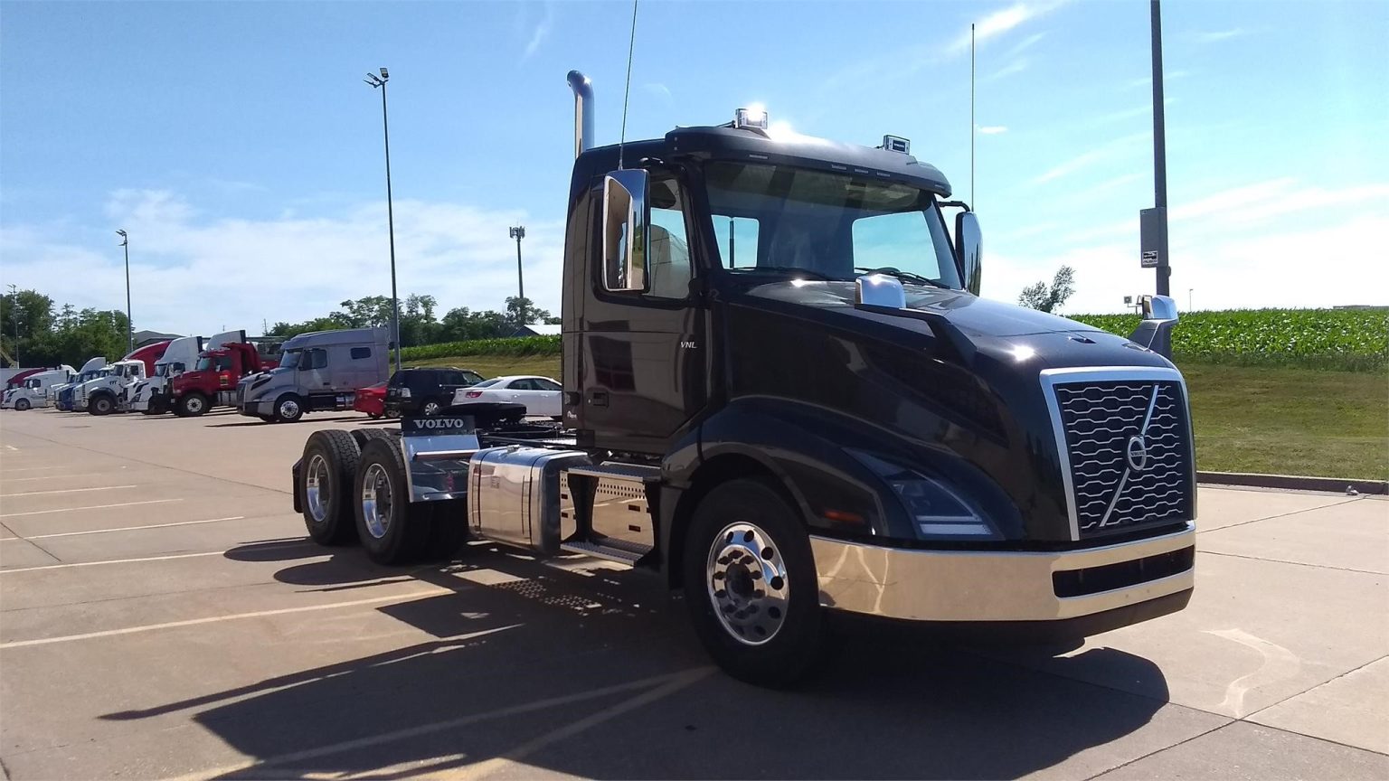 2023 VOLVO VNL64T300 N315029 - RDO Truck Centers