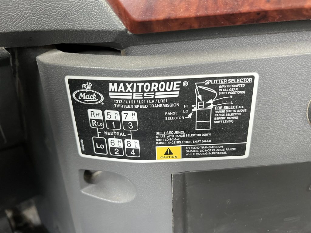 2016 MACK PINNACLE CHU613 C021416 - RDO Truck Centers