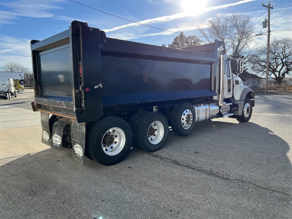 2016 MACK GRANITE GU713 C029863 - RDO Truck Centers