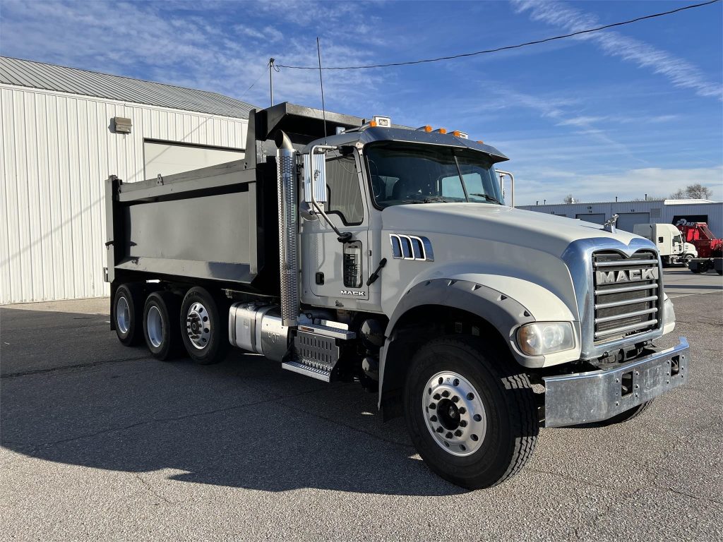 2016 MACK GRANITE GU713 C029863 - RDO Truck Centers