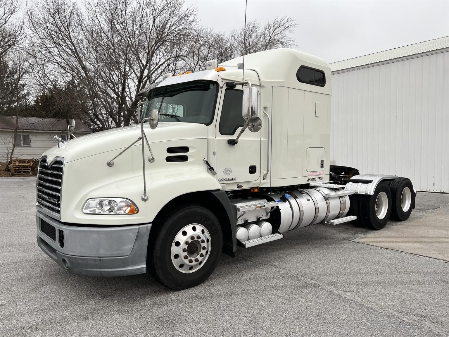 2016 MACK PINNACLE CXU613 U077579 - RDO Truck Centers