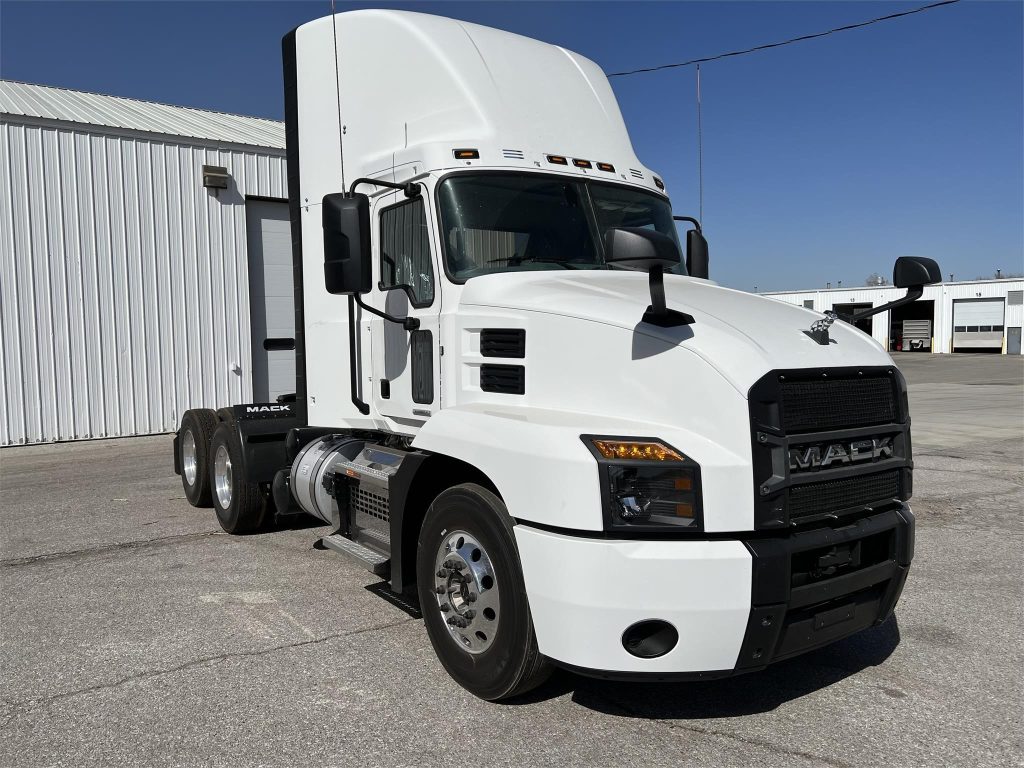 2024 MACK ANTHEM 64T N043061 - RDO Truck Centers
