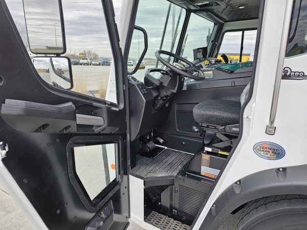 2024 MACK LR64R - RDO Truck Centers