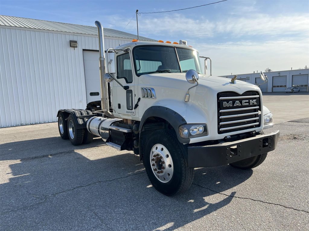 2016 MACK GRANITE GU713 - RDO Truck Centers