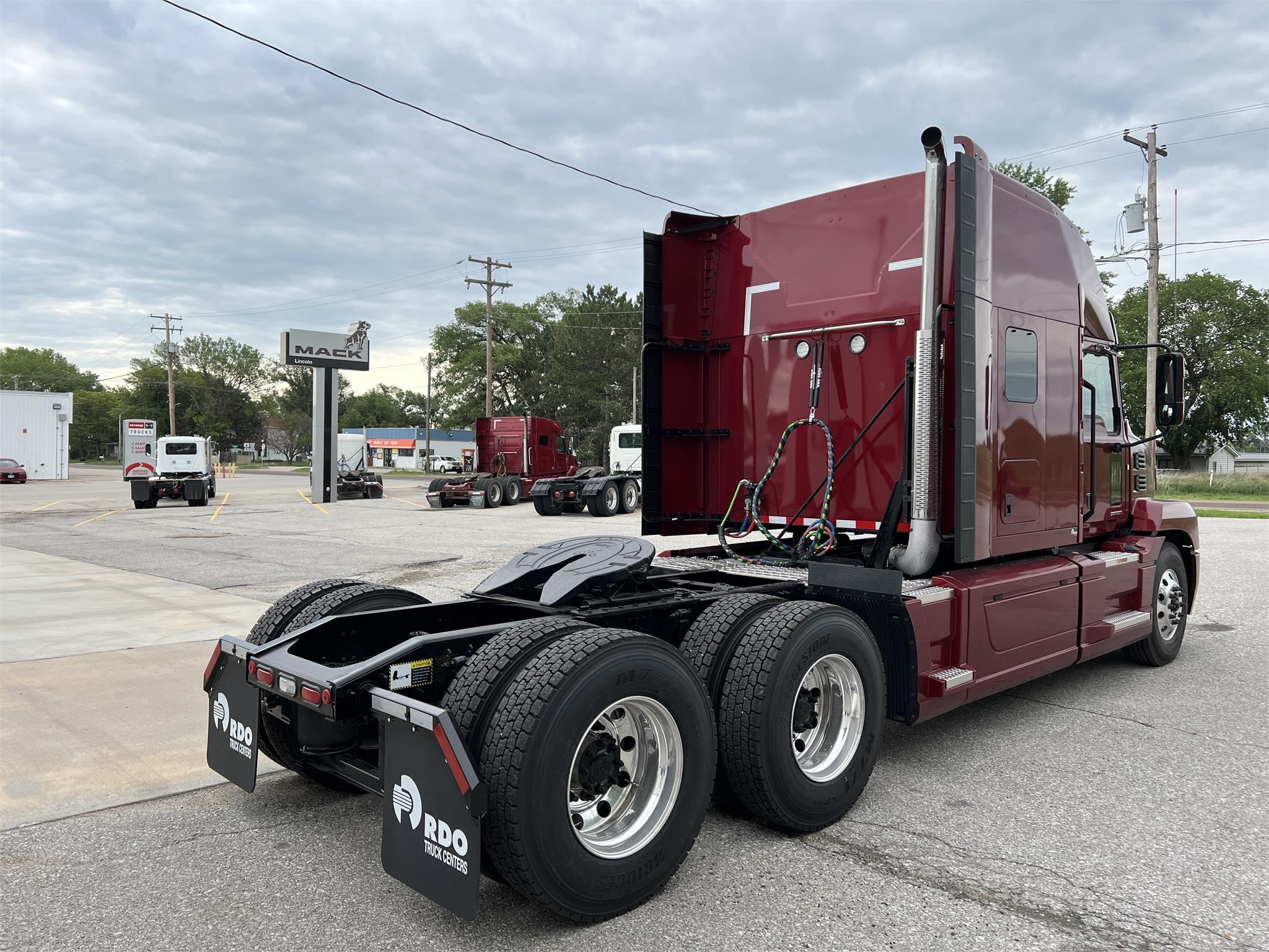 New Commercial Trucks for Sale - Mack & Volvo | RDO Truck Centers