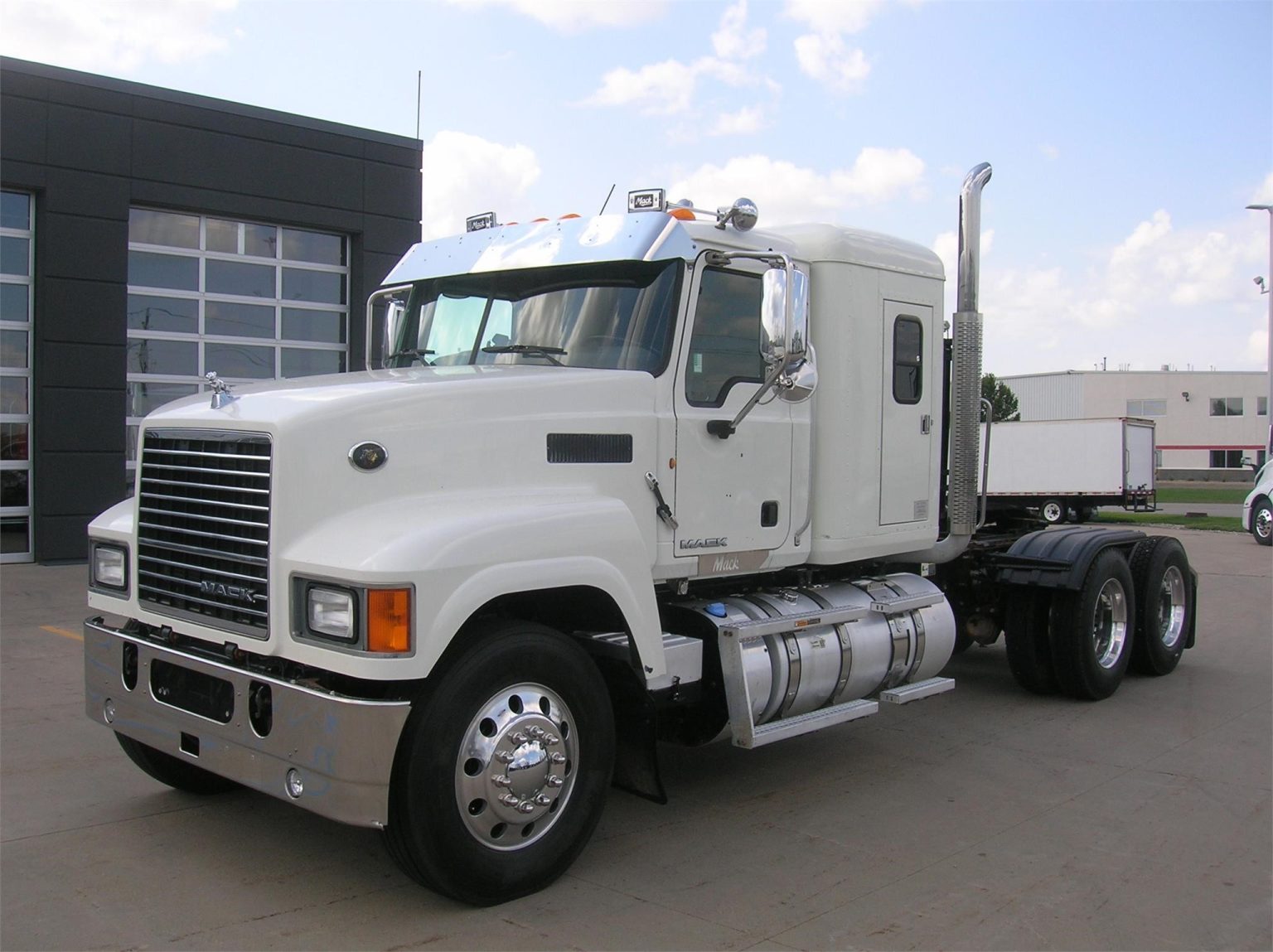 2013 MACK PINNACLE CHU613 - RDO Truck Centers