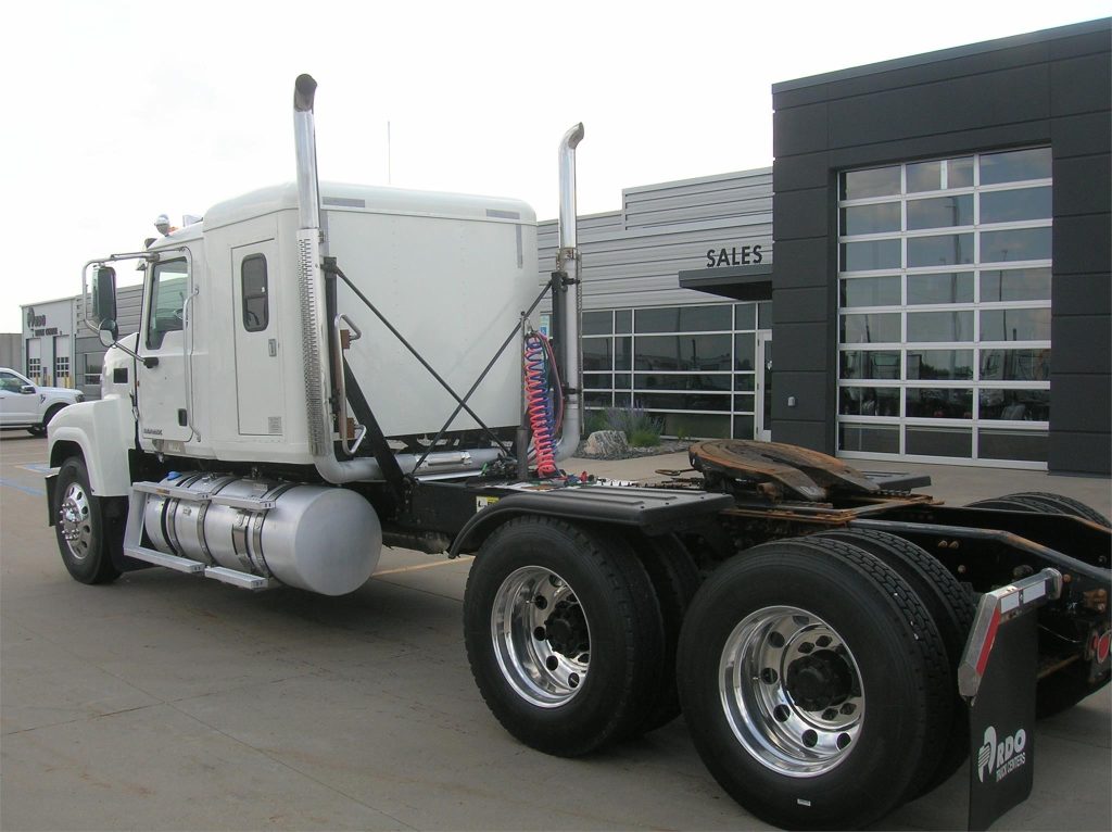 2013 MACK PINNACLE CHU613 - RDO Truck Centers