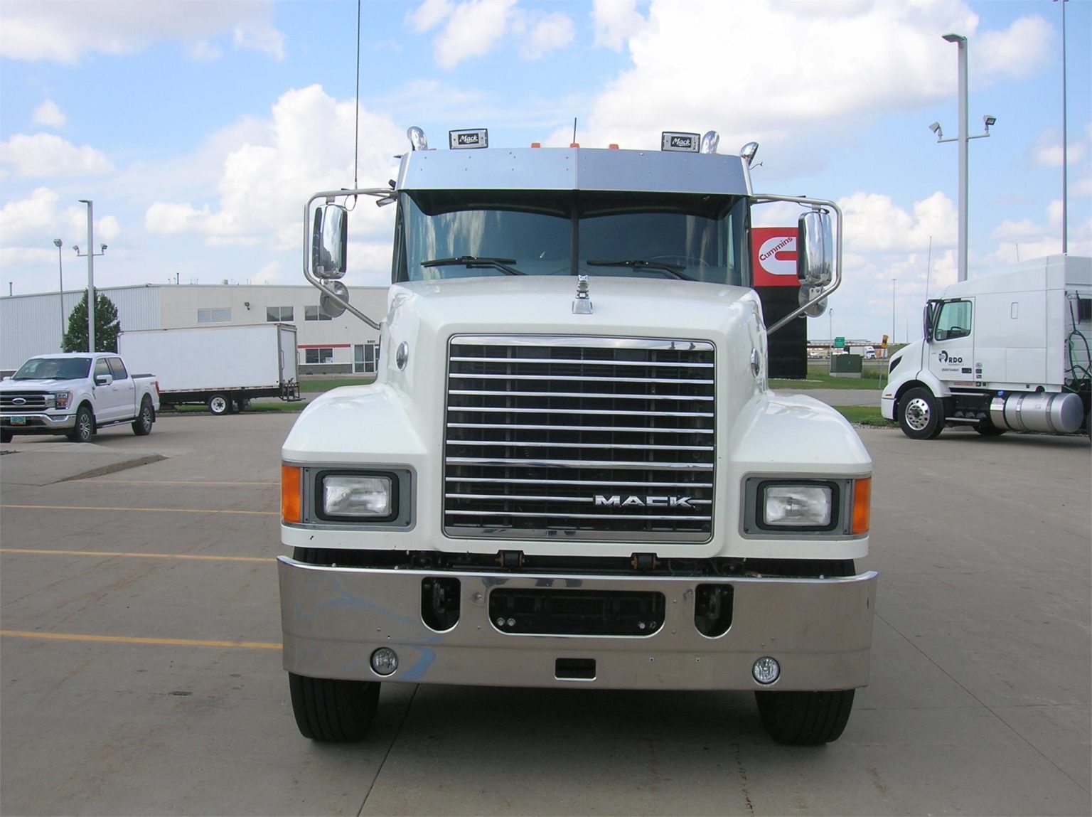 2013 MACK PINNACLE CHU613 - RDO Truck Centers