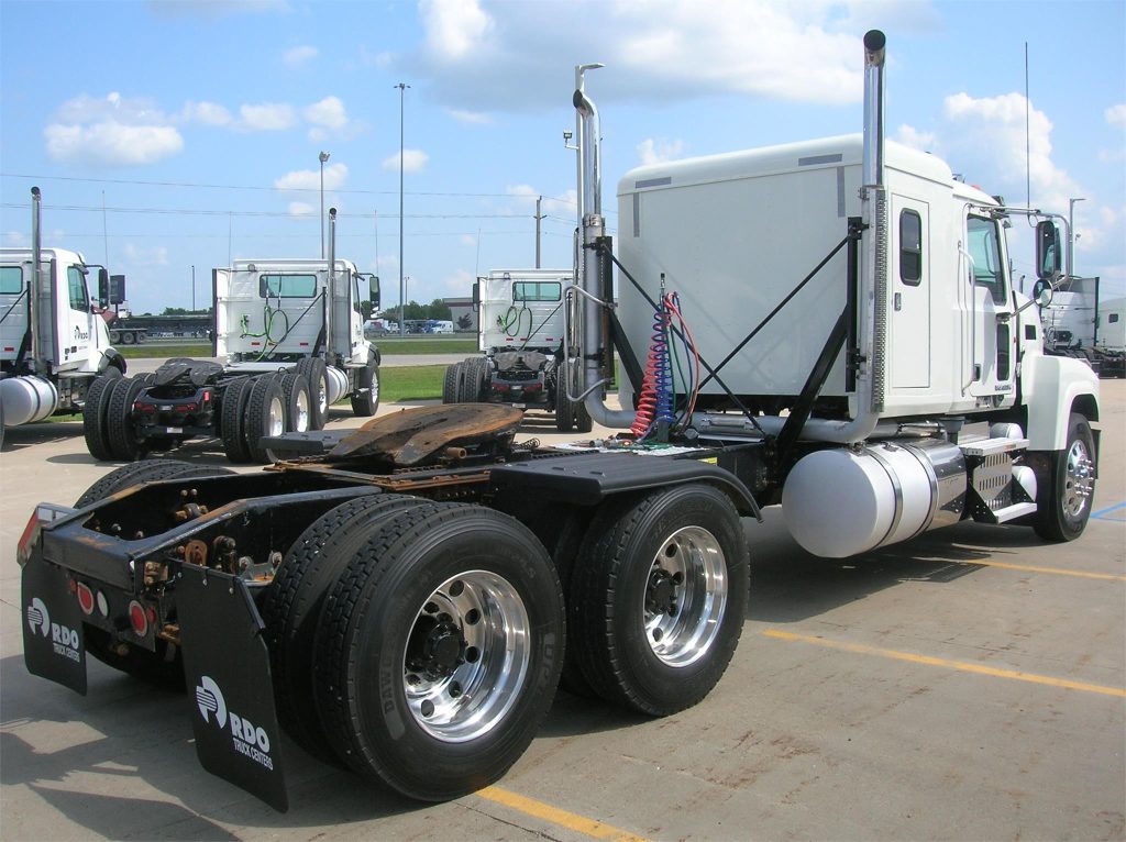 2013 MACK PINNACLE CHU613 - RDO Truck Centers