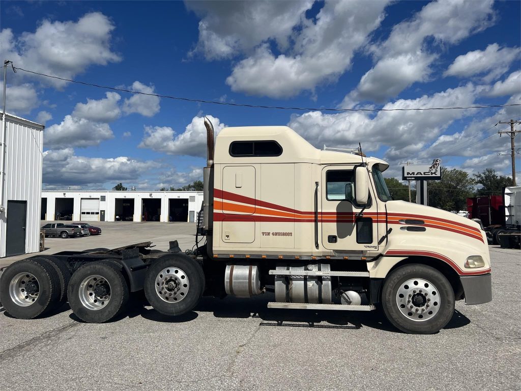 2004 MACK VISION CX613 - RDO Truck Centers