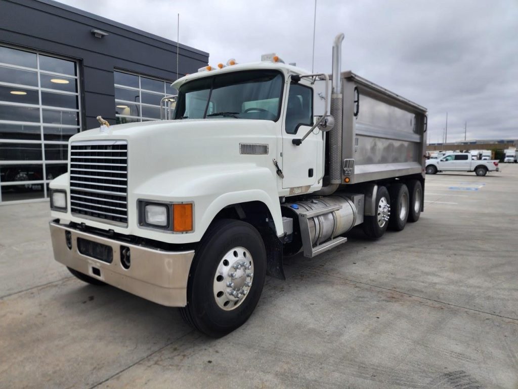 2017 MACK PINNACLE CHU613 - RDO Truck Centers