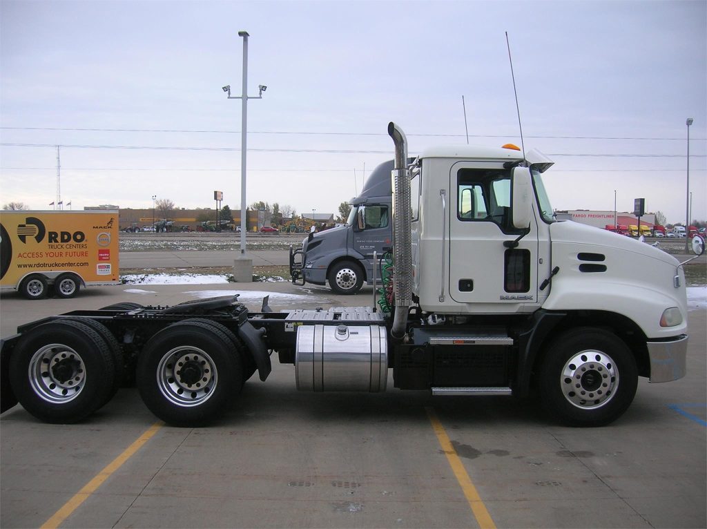2019 MACK PINNACLE CXU613 - RDO Truck Centers