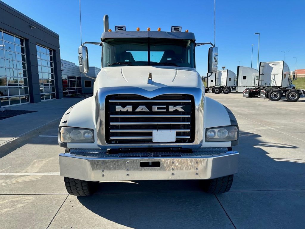 2019 MACK GRANITE 64FT - RDO Truck Centers