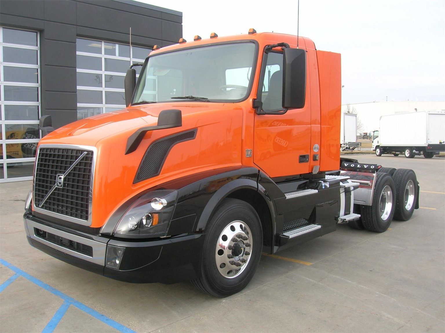 2018 VOLVO VNL64T300 - RDO Truck Centers