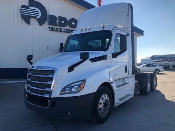 2018 FREIGHTLINER CASCADIA 126 - RDO Truck Centers