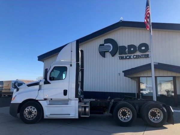 2018 FREIGHTLINER CASCADIA 126 - RDO Truck Centers