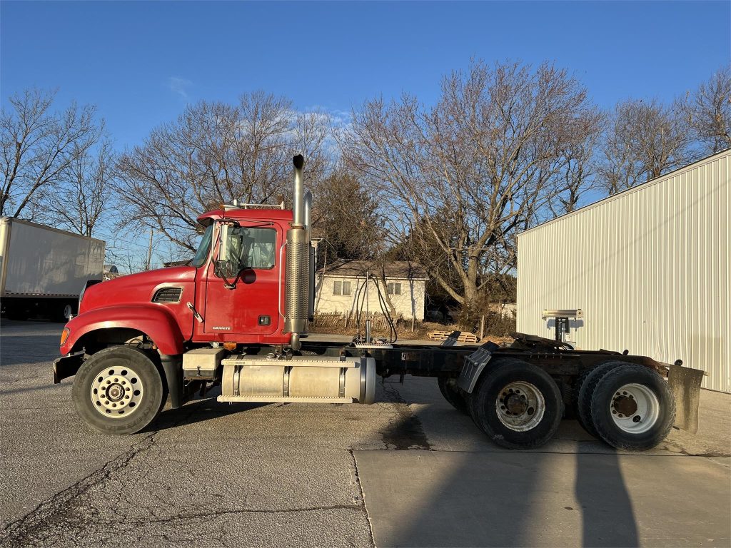 2006 MACK GRANITE CV713 - RDO Truck Centers