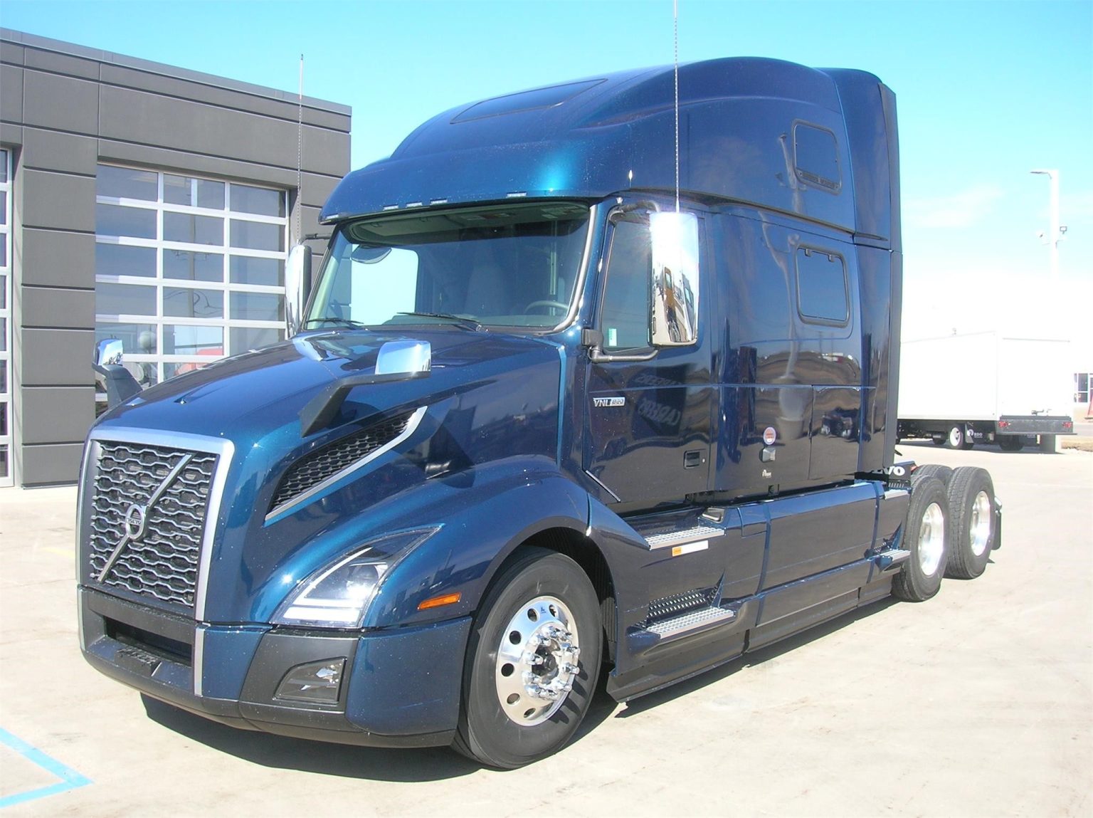 2024 VOLVO VNL64T860 - RDO Truck Centers