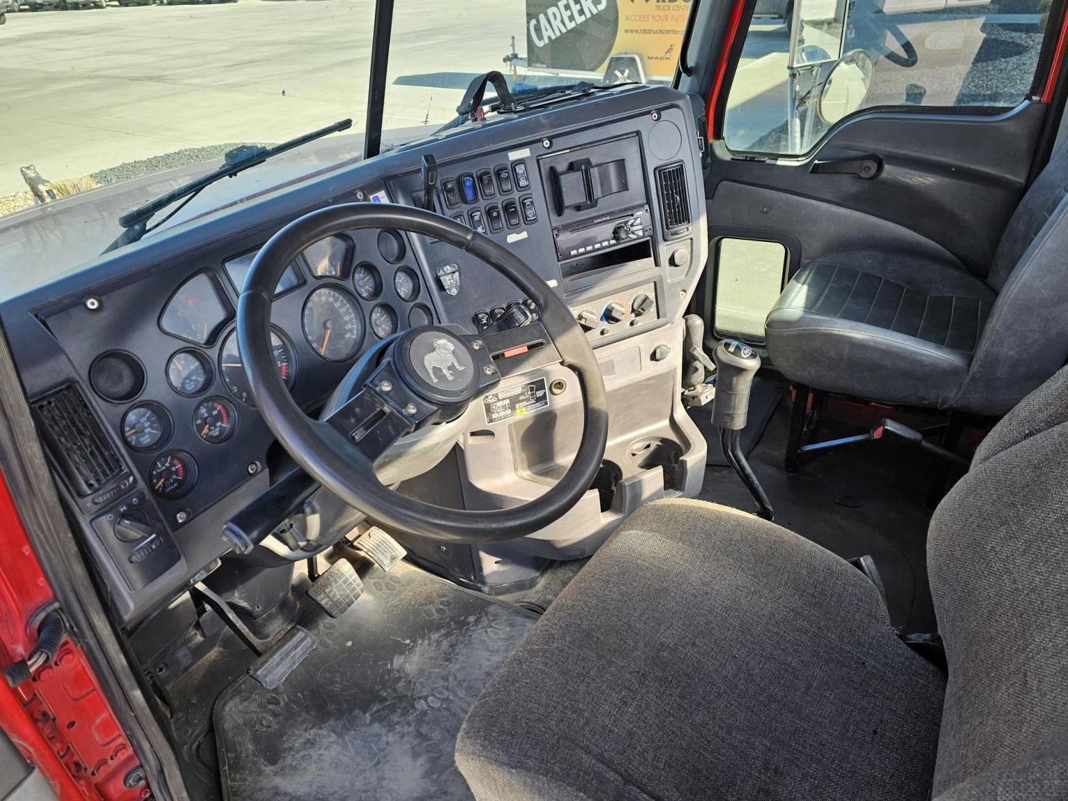 2013 MACK CH613 - RDO Truck Centers