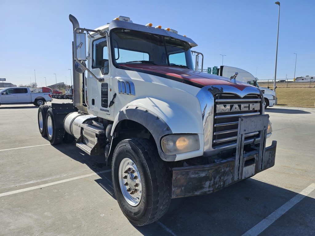2011 MACK GRANITE GU713 - RDO Truck Centers