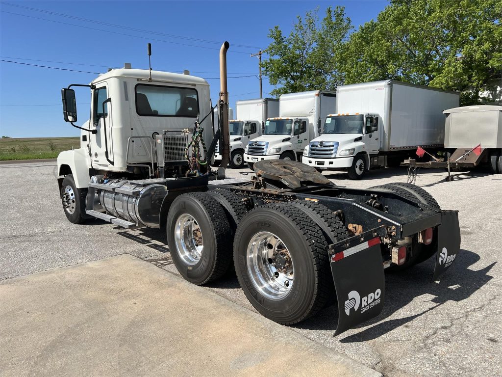 2020 MACK PINNACLE 64T - RDO Truck Centers