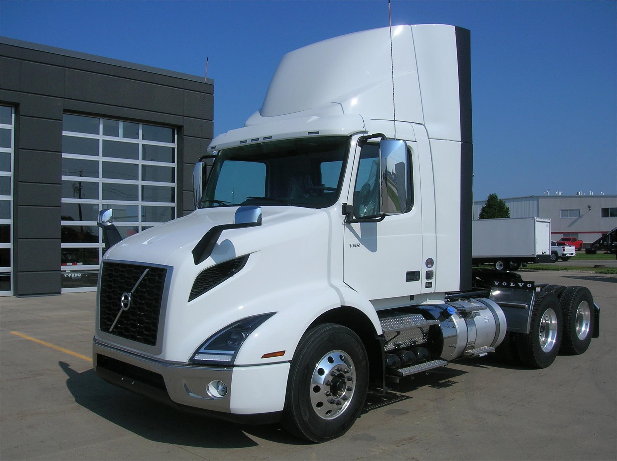 New Volvo Trucks for Sale - North Dakota & Nebraska | RDO Truck Centers