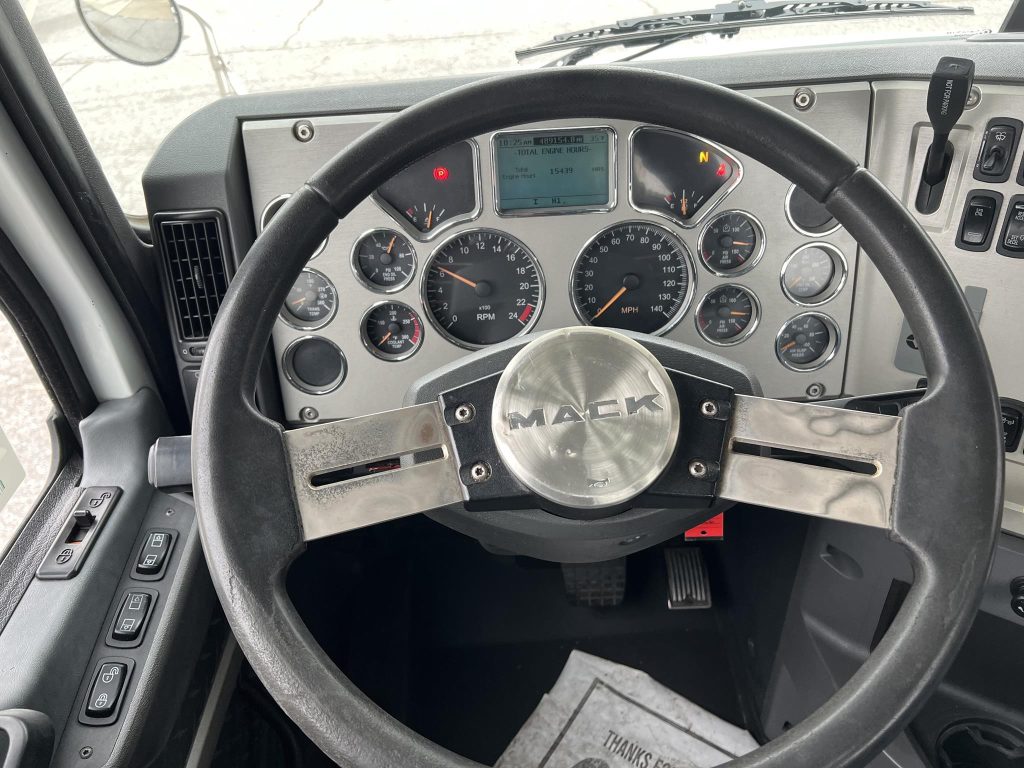 2018 MACK PINNACLE CXU613 - RDO Truck Centers