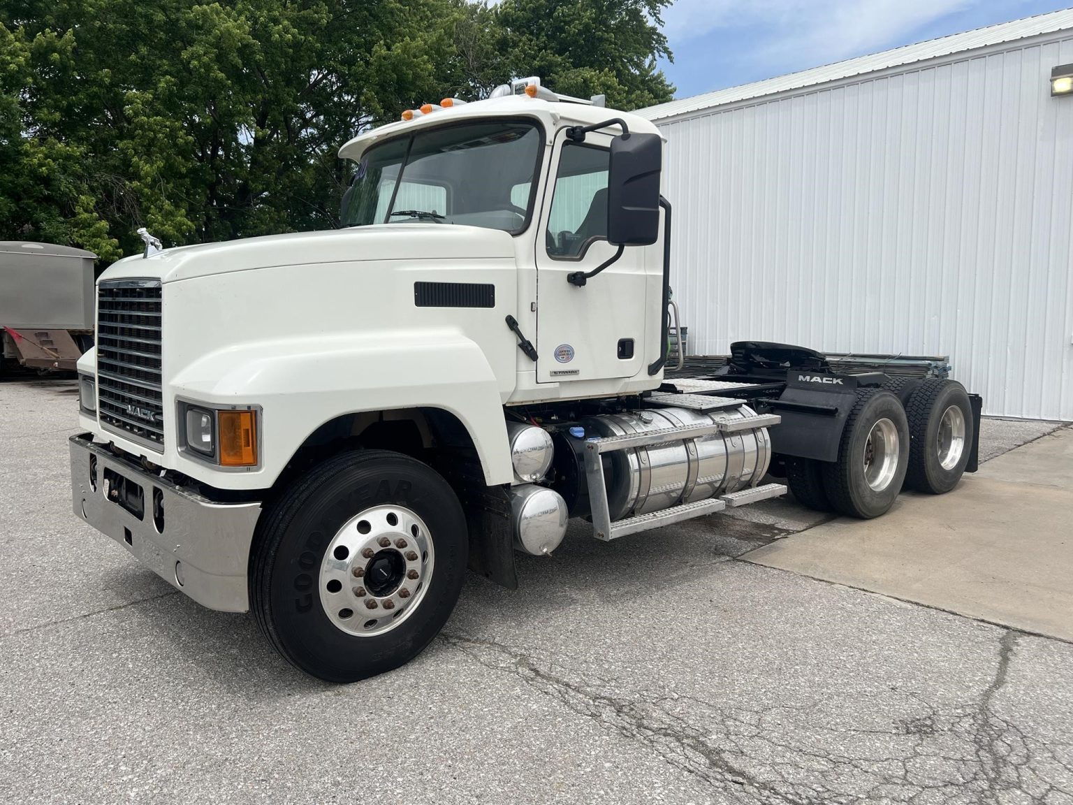 2020 MACK PINNACLE 64T - RDO Truck Centers