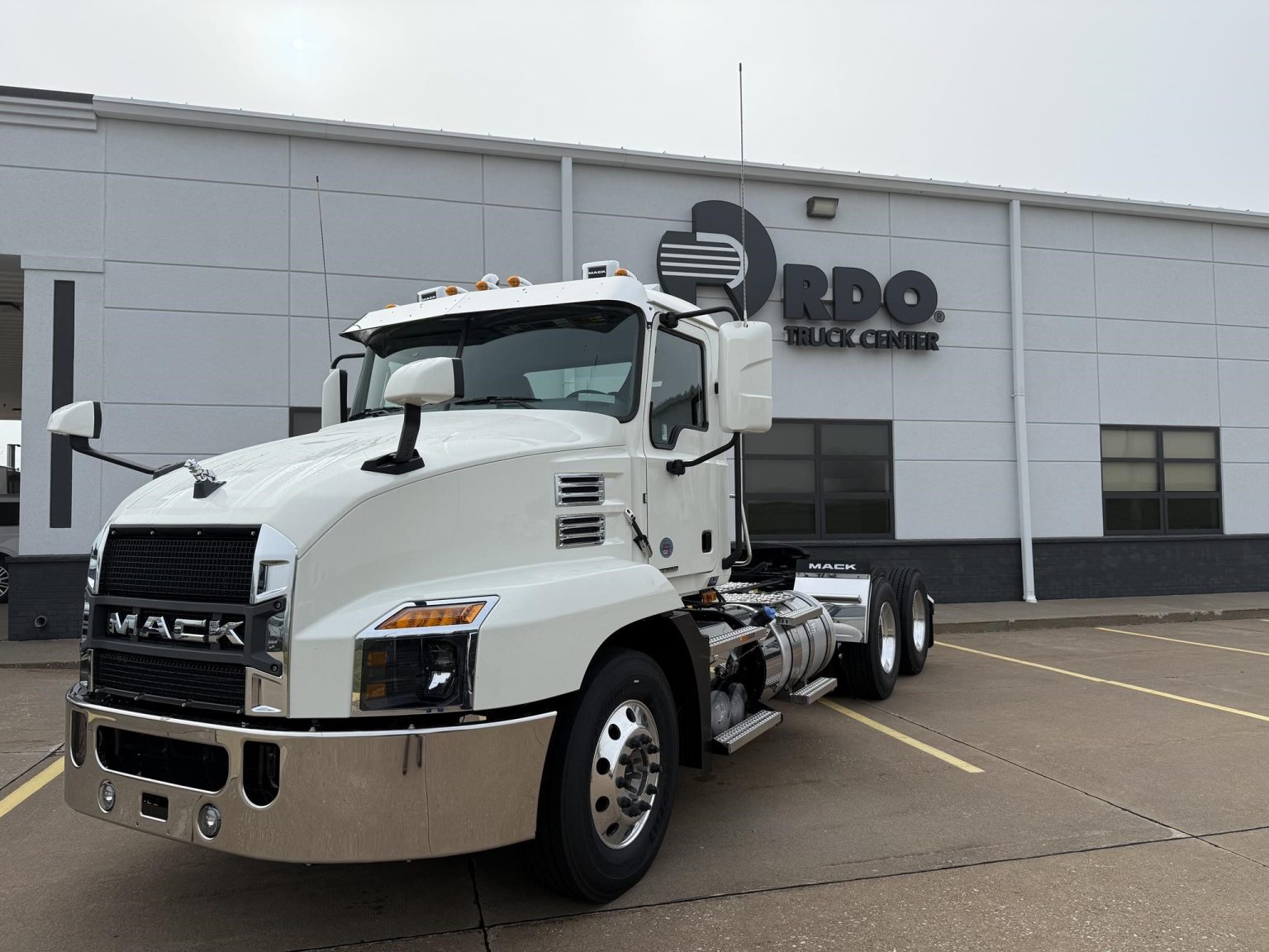 2026 MACK ANTHEM 64T - RDO Truck Centers