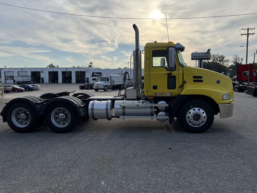 2006 MACK VISION CXN613 - RDO Truck Centers